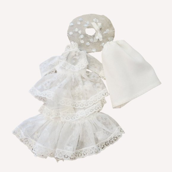Unbranded | Toys | Vintage Barbie Doll White Lace Wedding Dress Long ...